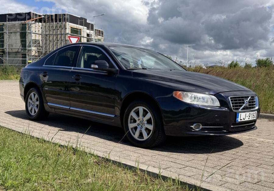 Zils Volvo S80 2006 Rīga, ar dzinēja tilpumu 2.40 L un nobraukumu 293 tūkst. km par 3650 €, foto 24 vietnē AUTOMOTO.COM.LV