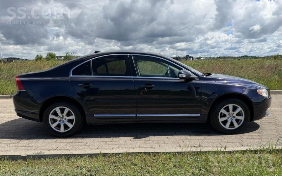 Zils Volvo S80 2006 Rīga, ar dzinēja tilpumu 2.40 L un nobraukumu 293 tūkst. km par 3650 €, foto 25 vietnē AUTOMOTO.COM.LV
