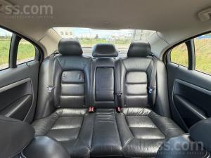 Zils Volvo S80 2006 Rīga, ar dzinēja tilpumu 2.40 L un nobraukumu 293 tūkst. km par 3650 €, foto 27 vietnē AUTOMOTO.COM.LV