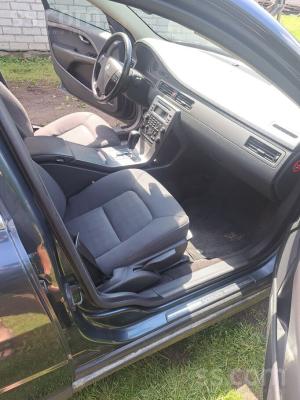 Zils Volvo S80 2006 Saldus, ar dzinēja tilpumu 2.40 L un nobraukumu 0 tūkst. km par 2550 €, foto 7 vietnē AUTOMOTO.COM.LV