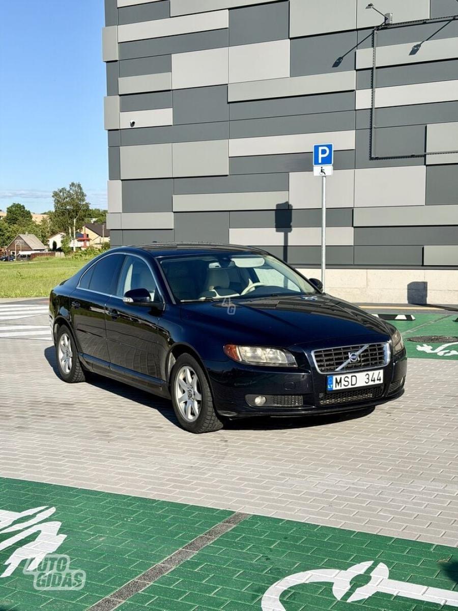Blue Volvo S80 2006 in Siauliai, with an engine capacity of 2.40 L and mileage of 261 thousand km for 2850 €, photo 4 on AUTOMOTO.COM.LV