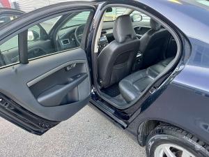 Zils Volvo S80 2006 Viļņa, ar dzinēja tilpumu 2.40 L un nobraukumu 365 tūkst. km par 2250 €, foto 29 vietnē AUTOMOTO.COM.LV