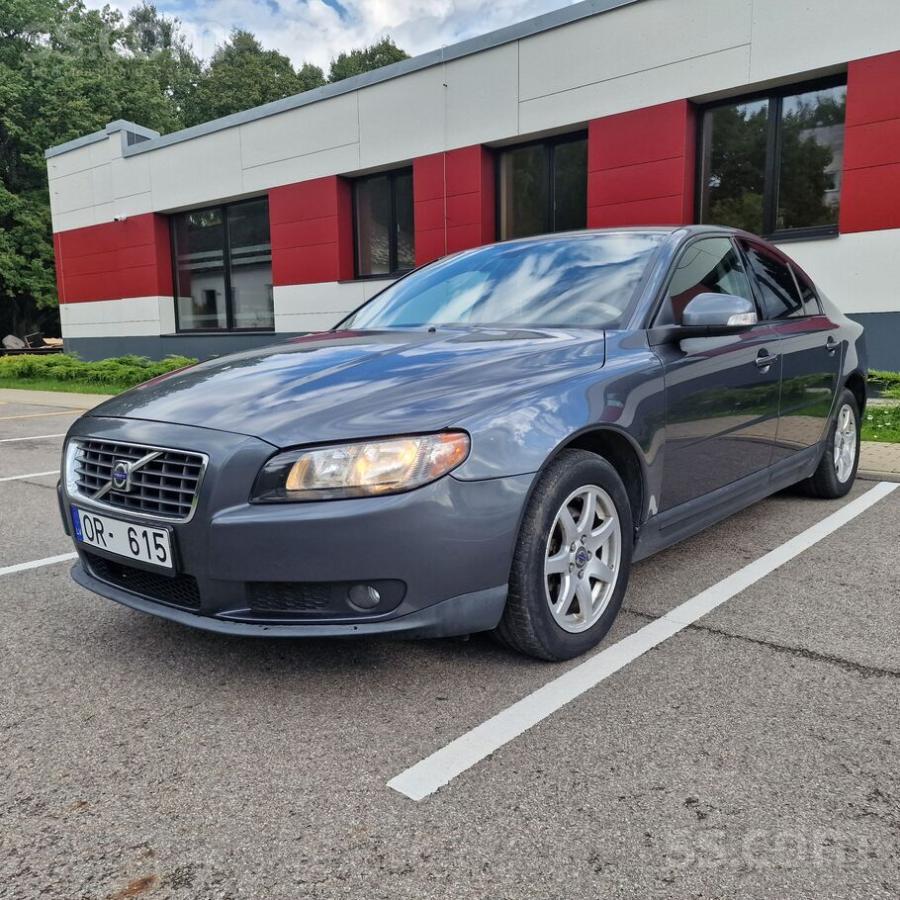 Zils Volvo S80 2006 Rīga, ar dzinēja tilpumu 2.40 L un nobraukumu 400 tūkst. km par 3200 €, foto 1 vietnē AUTOMOTO.COM.LV