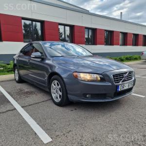 Zils Volvo S80 2006 Rīga, ar dzinēja tilpumu 2.40 L un nobraukumu 400 tūkst. km par 3200 €, foto 3 vietnē AUTOMOTO.COM.LV
