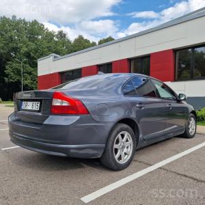 Zils Volvo S80 2006 Rīga, ar dzinēja tilpumu 2.40 L un nobraukumu 400 tūkst. km par 3200 €, foto 6 vietnē AUTOMOTO.COM.LV
