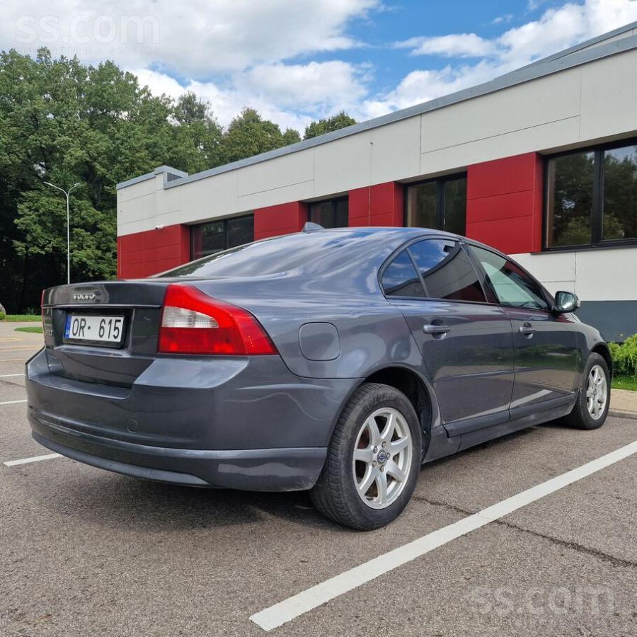 Zils Volvo S80 2006 Rīga, ar dzinēja tilpumu 2.40 L un nobraukumu 400 tūkst. km par 3200 €, foto 6 vietnē AUTOMOTO.COM.LV