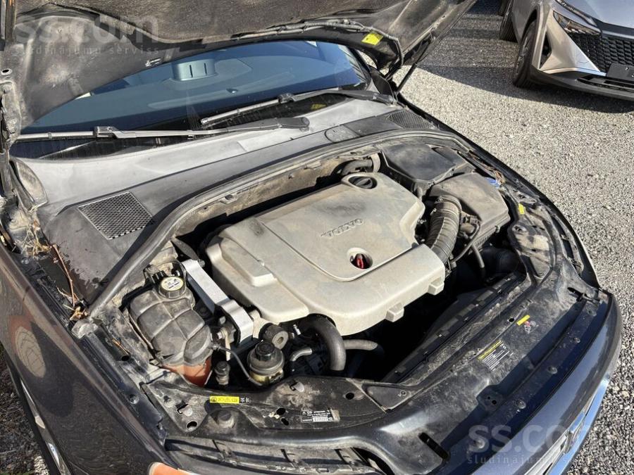 Zils Volvo S80 2006 Rīga, ar dzinēja tilpumu 2.40 L un nobraukumu 391 tūkst. km par 2100 €, foto 12 vietnē AUTOMOTO.COM.LV
