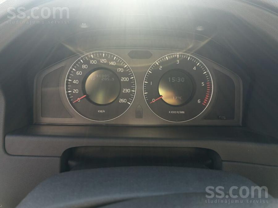 Zils Volvo S80 2006 Rīga, ar dzinēja tilpumu 2.40 L un nobraukumu 391 tūkst. km par 2100 €, foto 14 vietnē AUTOMOTO.COM.LV