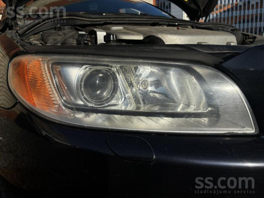 Zils Volvo S80 2006 Rīga, ar dzinēja tilpumu 2.40 L un nobraukumu 391 tūkst. km par 2100 €, foto 17 vietnē AUTOMOTO.COM.LV