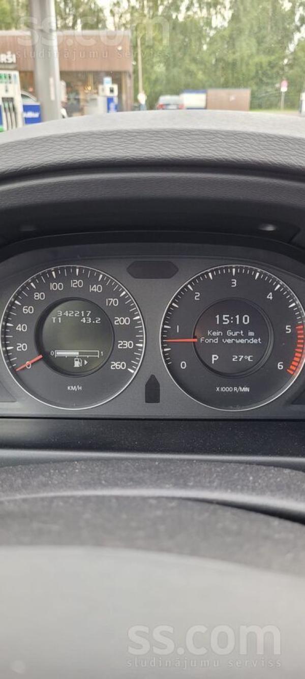 Blue Volvo S80 2006 in Riga, with an engine capacity of 2.40 L and mileage of 342 thousand km for 2500 €, photo 9 on AUTOMOTO.COM.LV