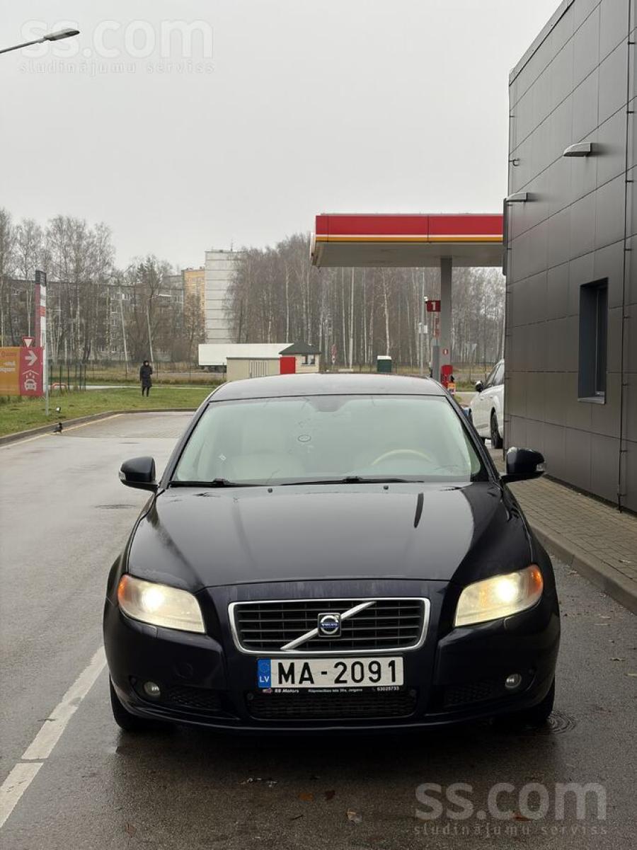 Zils Volvo S80 2007 Rīga, ar dzinēja tilpumu 2.40 L un nobraukumu 301 tūkst. km par 3100 €, foto 2 vietnē AUTOMOTO.COM.LV