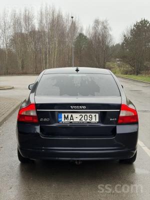 Zils Volvo S80 2007 Rīga, ar dzinēja tilpumu 2.40 L un nobraukumu 301 tūkst. km par 3100 €, foto 5 vietnē AUTOMOTO.COM.LV