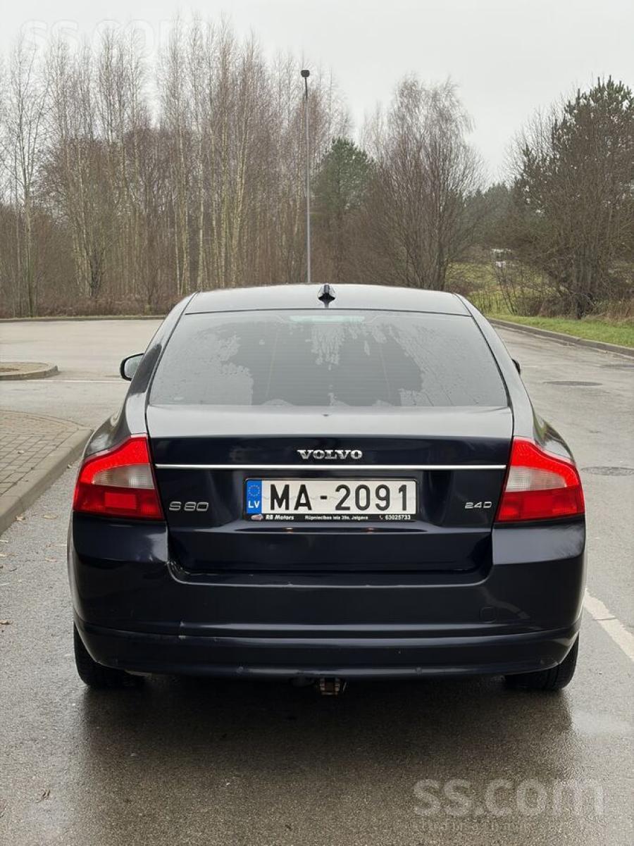 Zils Volvo S80 2007 Rīga, ar dzinēja tilpumu 2.40 L un nobraukumu 301 tūkst. km par 3100 €, foto 5 vietnē AUTOMOTO.COM.LV