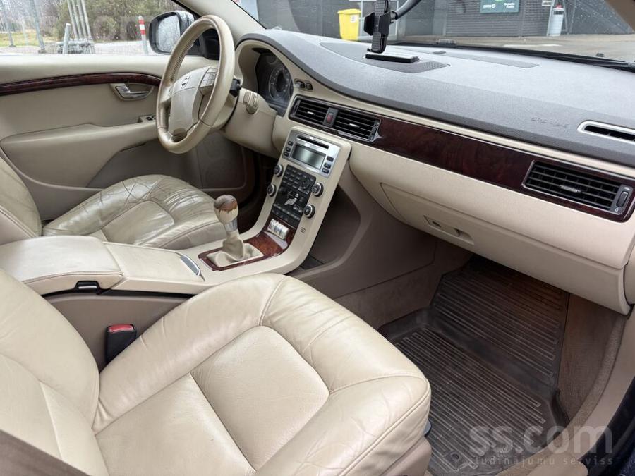 Zils Volvo S80 2007 Rīga, ar dzinēja tilpumu 2.40 L un nobraukumu 301 tūkst. km par 3100 €, foto 13 vietnē AUTOMOTO.COM.LV