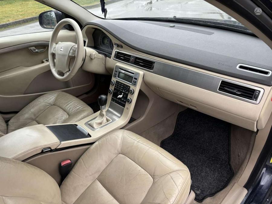 Zils Volvo S80 2007 Ukmergė, ar dzinēja tilpumu 2.40 L un nobraukumu 370 tūkst. km par 2600 €, foto 7 vietnē AUTOMOTO.COM.LV