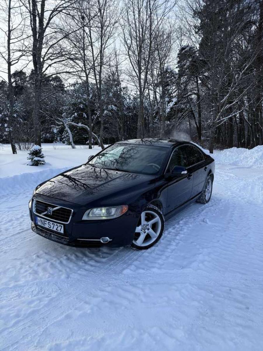 Blue Volvo S80 2007 in Vilnius, with an engine capacity of 2.40 L and mileage of 332 thousand km for 5500 €, photo 1 on AUTOMOTO.COM.LV