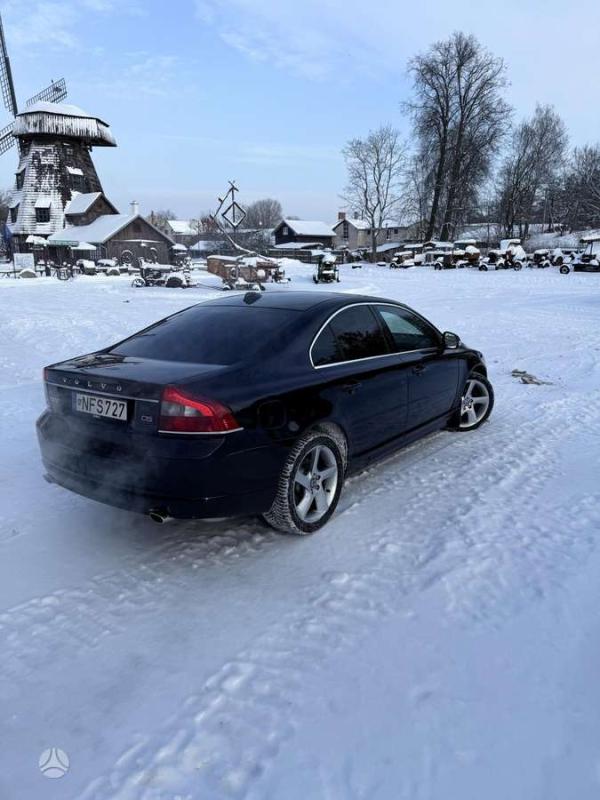 Zils Volvo S80 2007 Viļņa, ar dzinēja tilpumu 2.40 L un nobraukumu 332 tūkst. km par 5500 €, foto 3 vietnē AUTOMOTO.COM.LV