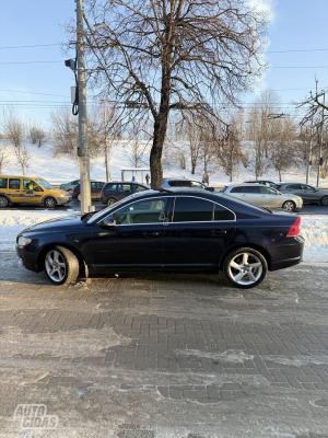 Blue Volvo S80 2007 in Vilnius, with an engine capacity of 2.40 L and mileage of 332 thousand km for 470 €, photo 2 on AUTOMOTO.COM.LV