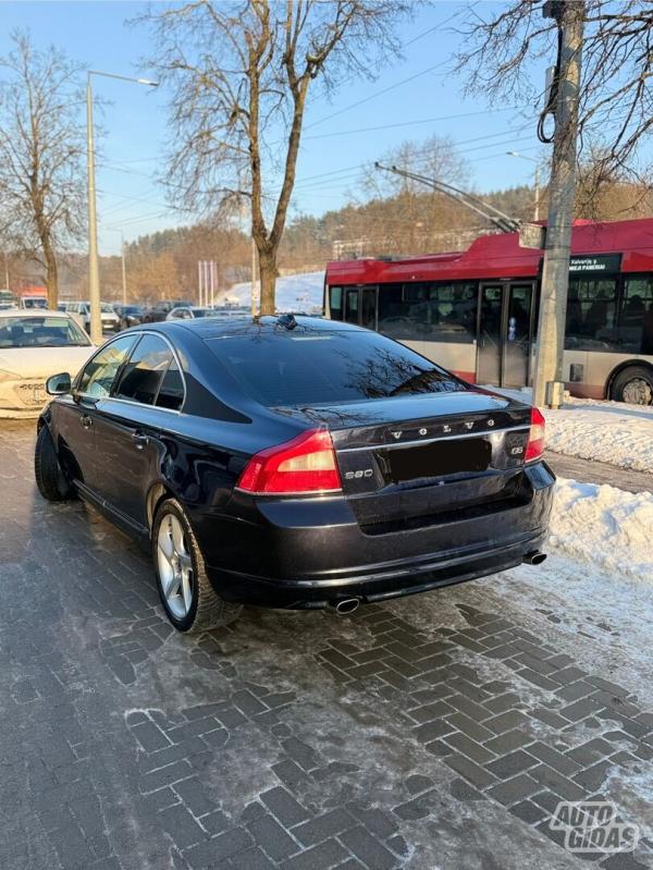 Zils Volvo S80 2007 Viļņa, ar dzinēja tilpumu 2.40 L un nobraukumu 332 tūkst. km par 470 €, foto 3 vietnē AUTOMOTO.COM.LV