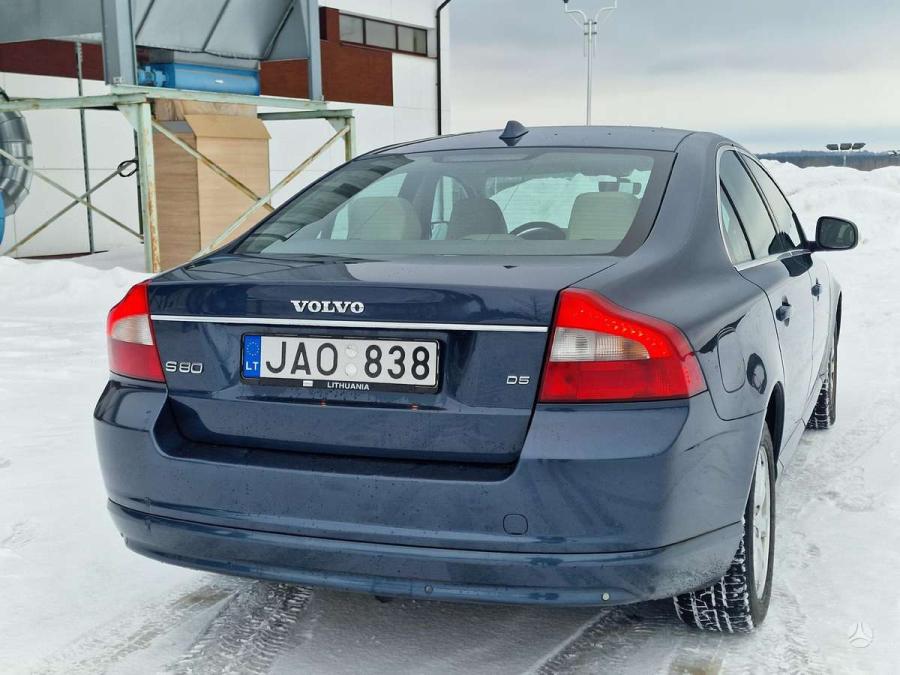 Blue Volvo S80 2007 in Ukmerge, with an engine capacity of 2.40 L and mileage of 316 thousand km for 2150 €, photo 2 on AUTOMOTO.COM.LV