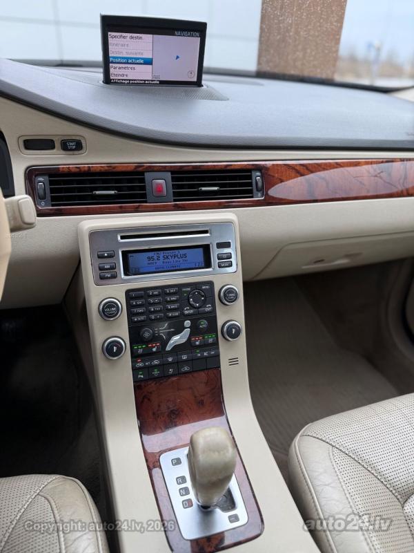 Blue Volvo S80 2007 in Tartu, with an engine capacity of 2.40 L and mileage of 409 thousand km for 3200 €, photo 11 on AUTOMOTO.COM.LV