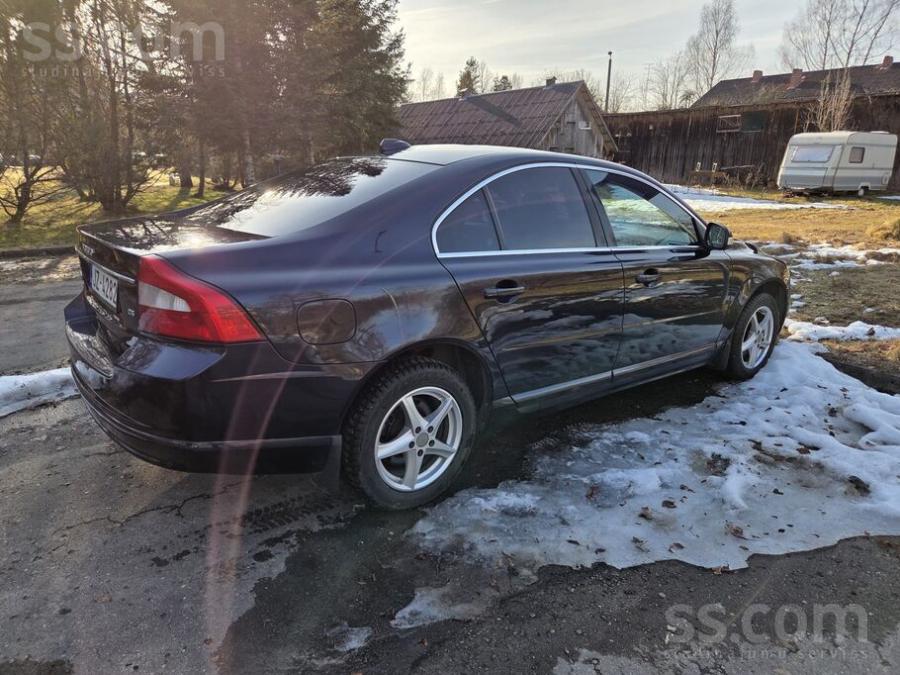 Blue Volvo S80 2007 in Madona, with an engine capacity of 2.40 L and mileage of 415 thousand km for 3100 €, photo 1 on AUTOMOTO.COM.LV