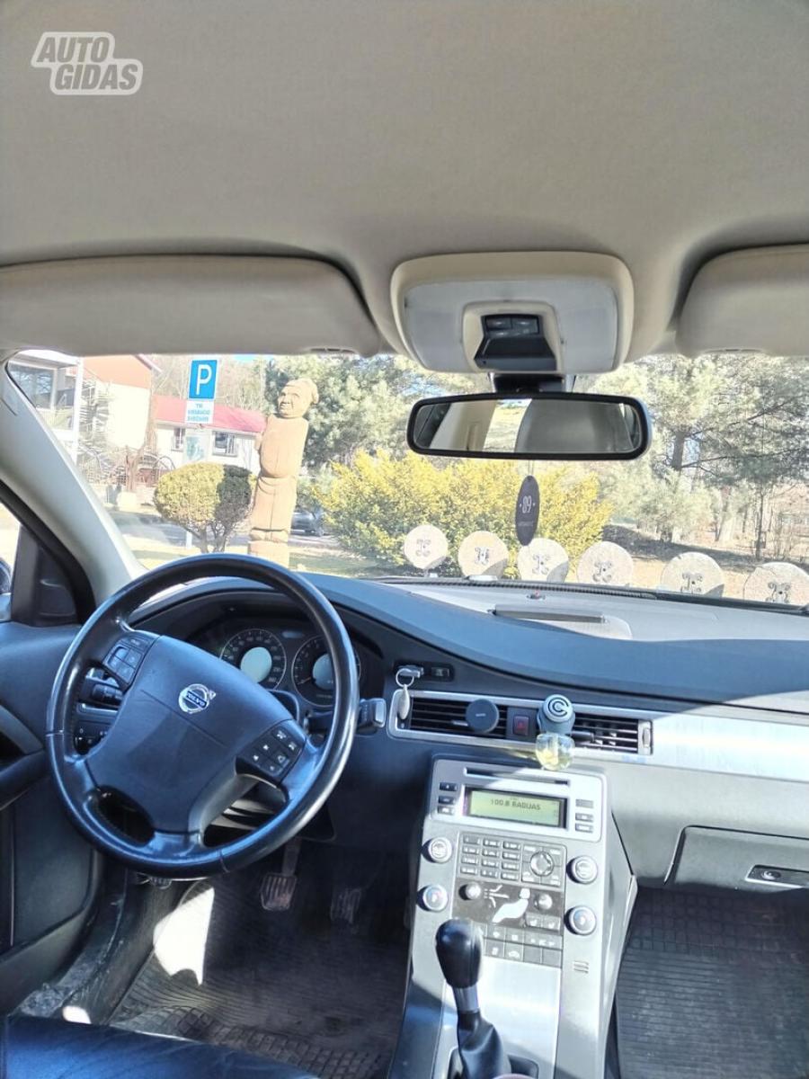 Blue Volvo S80 2007 in Pasvalys, with an engine capacity of 2.50 L and mileage of 237 thousand km for 3300 €, photo 1 on AUTOMOTO.COM.LV