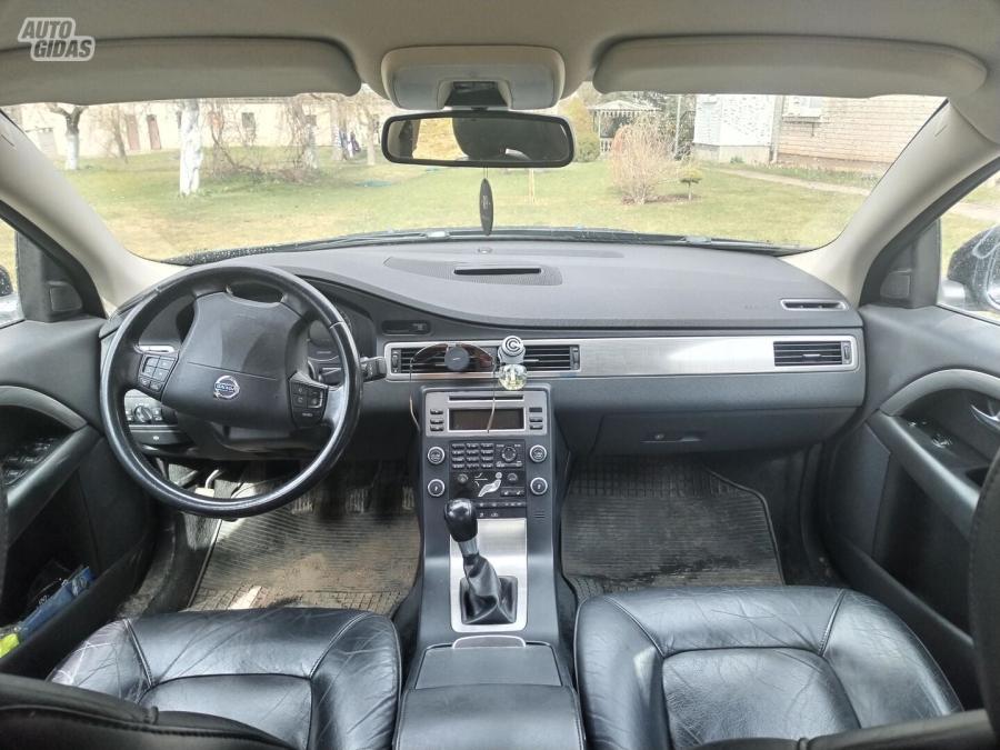 Blue Volvo S80 2007 in Pasvalys, with an engine capacity of 2.50 L and mileage of 237 thousand km for 3300 €, photo 7 on AUTOMOTO.COM.LV