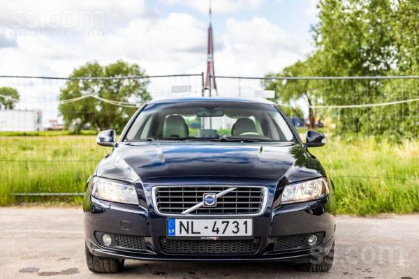 Zils Volvo S80 2007 Rīga, ar dzinēja tilpumu 2.40 L un nobraukumu 242 tūkst. km par 4990 €, foto 3 vietnē AUTOMOTO.COM.LV
