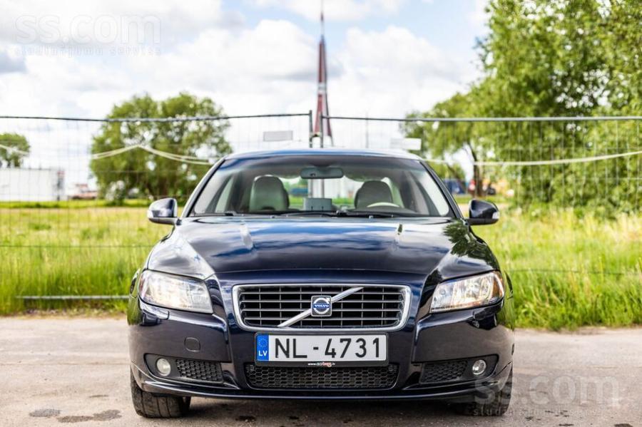 Zils Volvo S80 2007 Rīga, ar dzinēja tilpumu 2.40 L un nobraukumu 242 tūkst. km par 4990 €, foto 4 vietnē AUTOMOTO.COM.LV