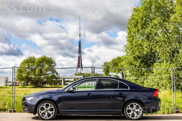 Zils Volvo S80 2007 Rīga, ar dzinēja tilpumu 2.40 L un nobraukumu 242 tūkst. km par 4990 €, foto 4 vietnē AUTOMOTO.COM.LV