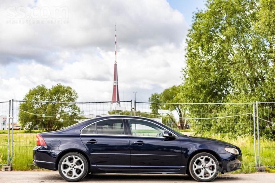 Zils Volvo S80 2007 Rīga, ar dzinēja tilpumu 2.40 L un nobraukumu 242 tūkst. km par 4990 €, foto 6 vietnē AUTOMOTO.COM.LV