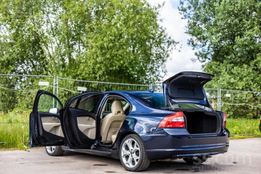 Zils Volvo S80 2007 Rīga, ar dzinēja tilpumu 2.40 L un nobraukumu 242 tūkst. km par 4990 €, foto 10 vietnē AUTOMOTO.COM.LV
