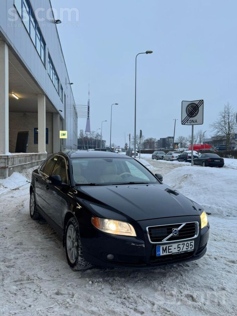 Zils Volvo S80 2007 Madona, ar dzinēja tilpumu 2.40 L un nobraukumu 353 tūkst. km par 3100 €, foto 3 vietnē AUTOMOTO.COM.LV