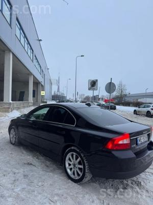 Zils Volvo S80 2007 Madona, ar dzinēja tilpumu 2.40 L un nobraukumu 353 tūkst. km par 3100 €, foto 4 vietnē AUTOMOTO.COM.LV