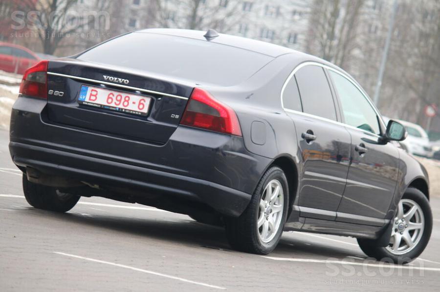 Blue Volvo S80 2007 in Riga, with an engine capacity of 2.40 L and mileage of 0 thousand km for 3190 €, photo 3 on AUTOMOTO.COM.LV