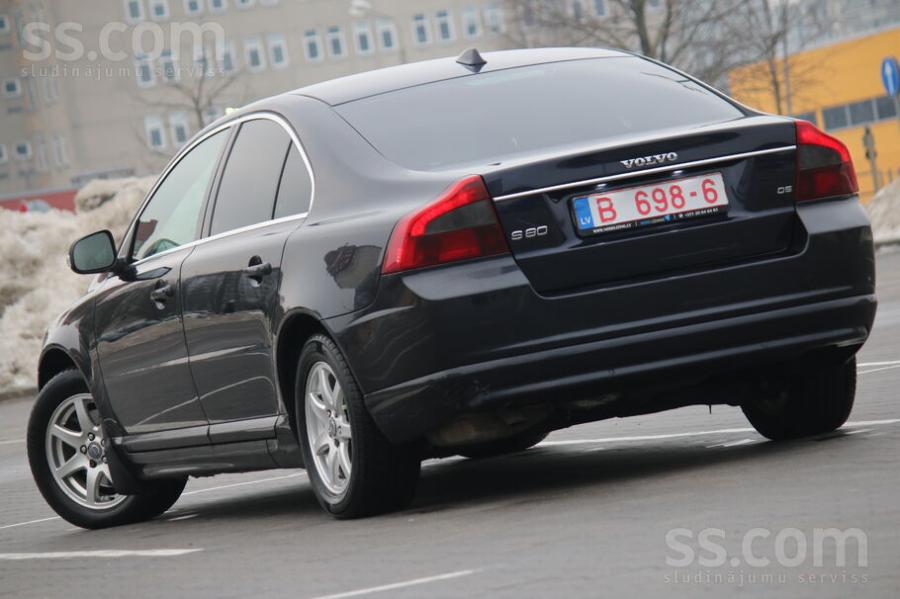 Blue Volvo S80 2007 in Riga, with an engine capacity of 2.40 L and mileage of 0 thousand km for 3190 €, photo 5 on AUTOMOTO.COM.LV