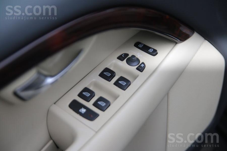 Blue Volvo S80 2007 in Riga, with an engine capacity of 2.40 L and mileage of 0 thousand km for 3190 €, photo 9 on AUTOMOTO.COM.LV