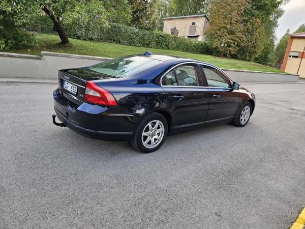 Blue Volvo S80 2007 in Jekabpils, with an engine capacity of 2.40 L and mileage of 399 thousand km for 3250 €, photo 7 on AUTOMOTO.COM.LV