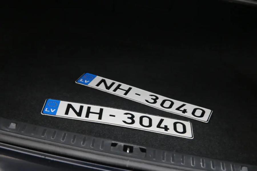 Zils Volvo S80 2007 Rīga, ar dzinēja tilpumu 2.40 L un nobraukumu 282 tūkst. km par 3190 €, foto 16 vietnē AUTOMOTO.COM.LV