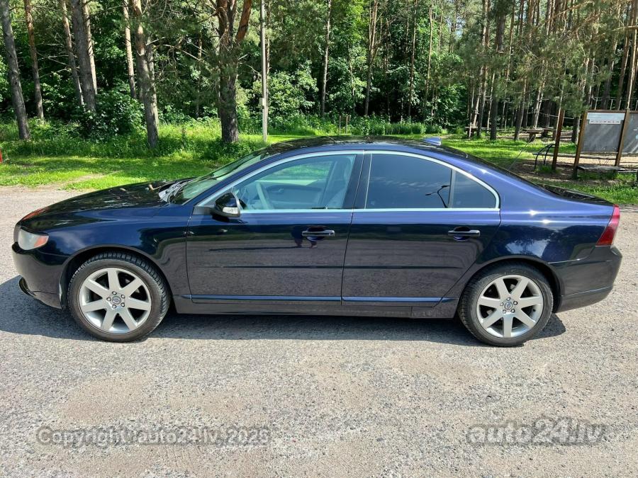 Blue Volvo S80 2007 in Tallinn, with an engine capacity of 2.40 L and mileage of 314 thousand km for 4800 €, photo 5 on AUTOMOTO.COM.LV