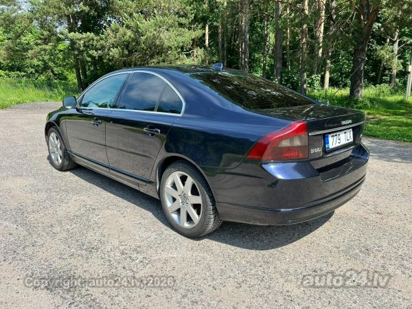 Zils Volvo S80 2007 Tallina, ar dzinēja tilpumu 2.40 L un nobraukumu 314 tūkst. km par 4800 €, foto 5 vietnē AUTOMOTO.COM.LV