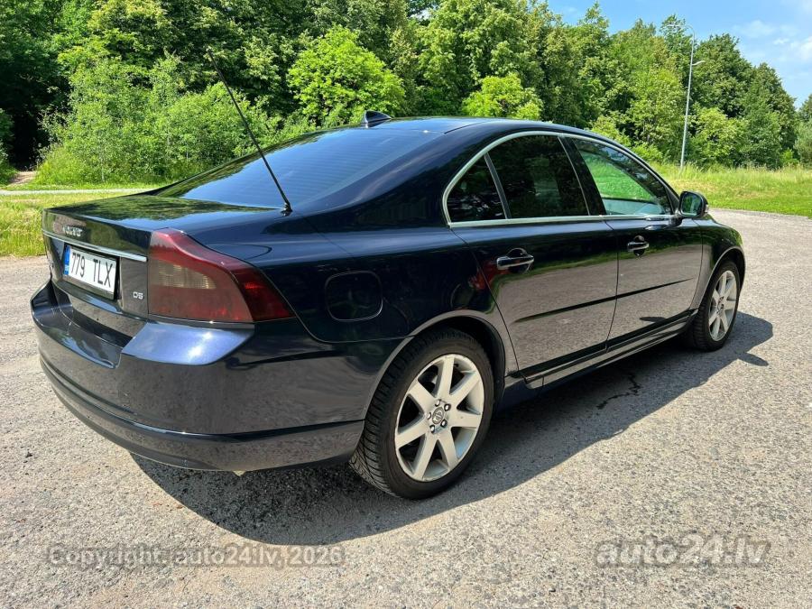 Blue Volvo S80 2007 in Tallinn, with an engine capacity of 2.40 L and mileage of 314 thousand km for 4800 €, photo 8 on AUTOMOTO.COM.LV