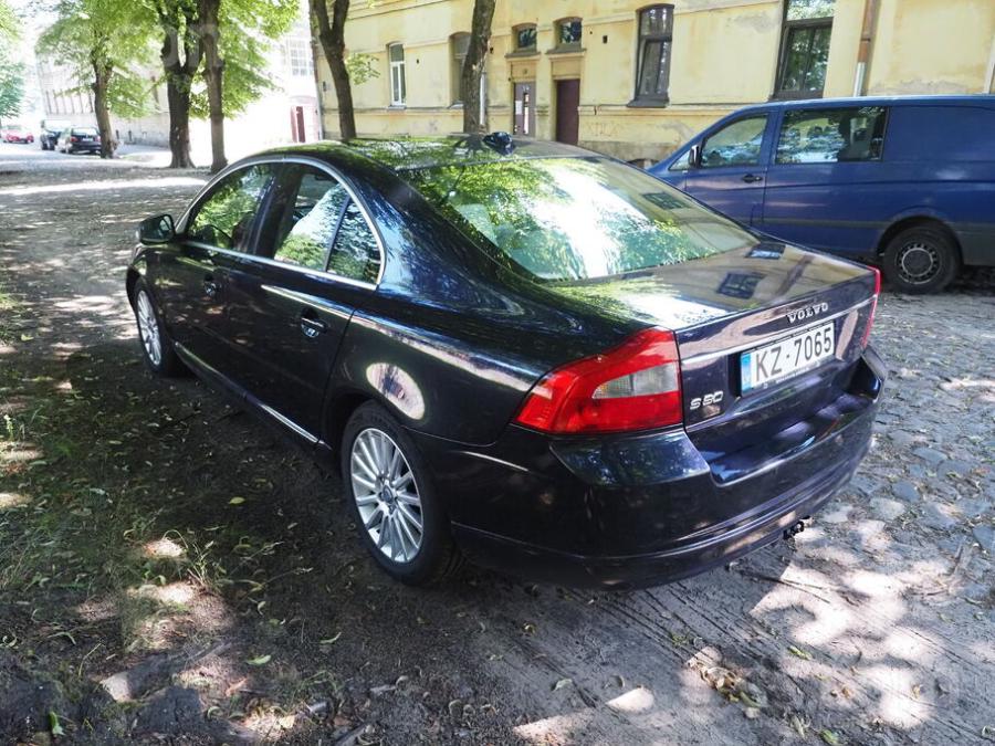 Zils Volvo S80 2007 Rīga, ar dzinēja tilpumu 2.40 L un nobraukumu 231 tūkst. km par 4700 €, foto 8 vietnē AUTOMOTO.COM.LV