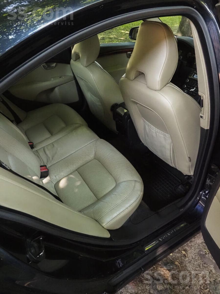 Blue Volvo S80 2007 in Riga, with an engine capacity of 2.40 L and mileage of 231 thousand km for 4400 €, photo 10 on AUTOMOTO.COM.LV