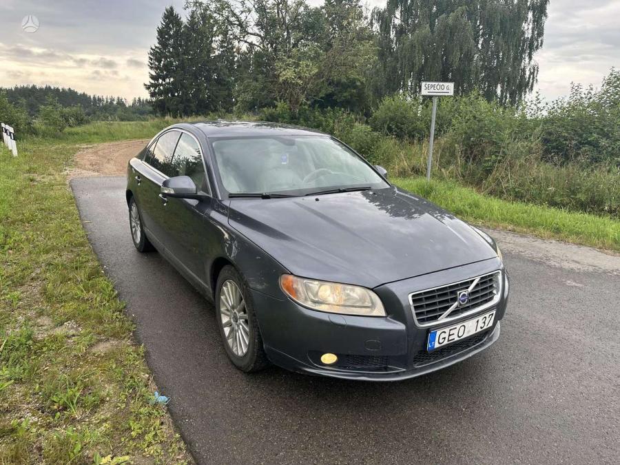 Синий Вольво С80 2007 в Кельме, объемом двигателя 2.40 л и пробегом 440 тыс. км за 1400 €, фото 3 на AUTOMOTO.COM.LV