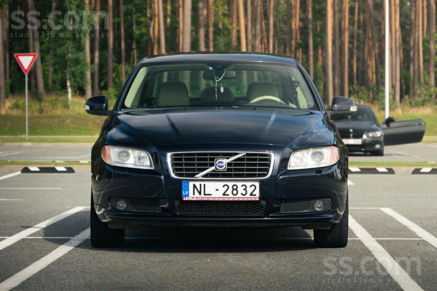 Синий Вольво С80 2007 в Рига, объемом двигателя 2.40 л и пробегом 318 тыс. км за 4000 €, фото 3 на AUTOMOTO.COM.LV