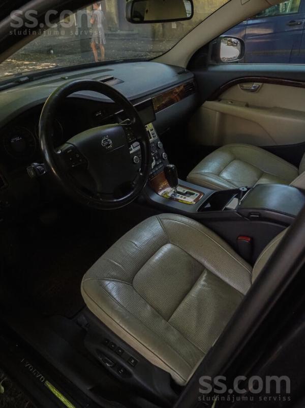 Zils Volvo S80 2007 Rīga, ar dzinēja tilpumu 2.40 L un nobraukumu 231 tūkst. km par 4100 €, foto 10 vietnē AUTOMOTO.COM.LV