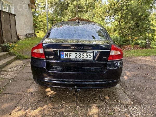 Blue Volvo S80 2007 in Cesis, with an engine capacity of 2.40 L and mileage of 260 thousand km for 8000 €, photo 4 on AUTOMOTO.COM.LV