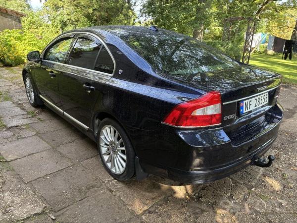 Zils Volvo S80 2007 Cēsis, ar dzinēja tilpumu 2.40 L un nobraukumu 260 tūkst. km par 8000 €, foto 5 vietnē AUTOMOTO.COM.LV